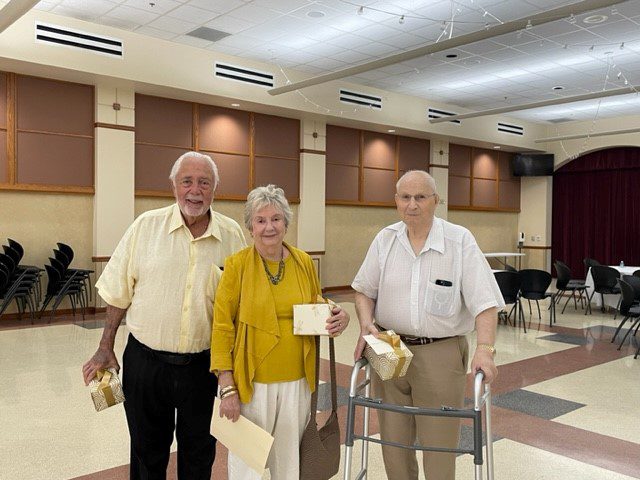 Holocaust survivors share stories of tragedy and resilience – Diocese ...